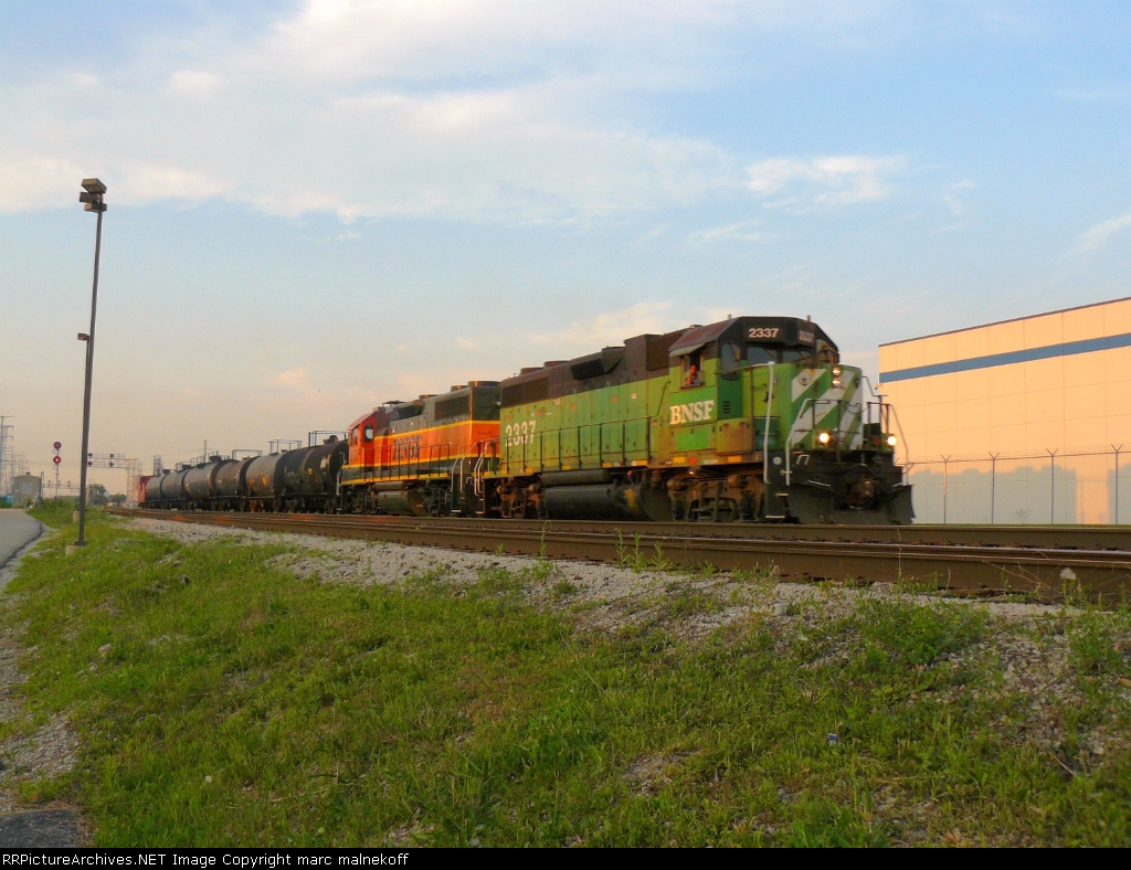 BNSF 2337